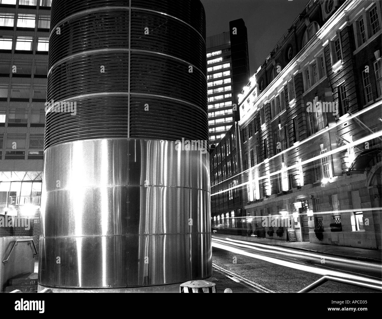 Ventilation shaft London Bridge Street Stock Photo - Alamy