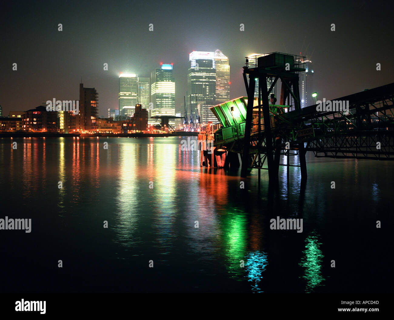 Thames by Night Delta Wharf North Greenwich Stock Photo - Alamy