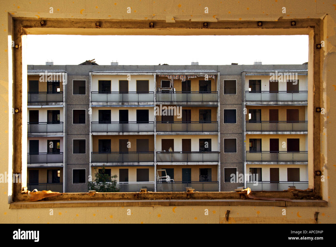 Inside a wrecked building hi-res stock photography and images - Alamy