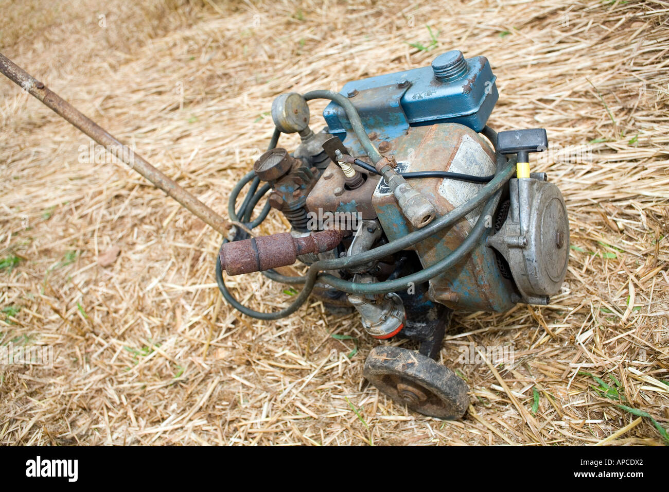 Vintage air compressor with Schrader pneumatic coupling Vintage air ...