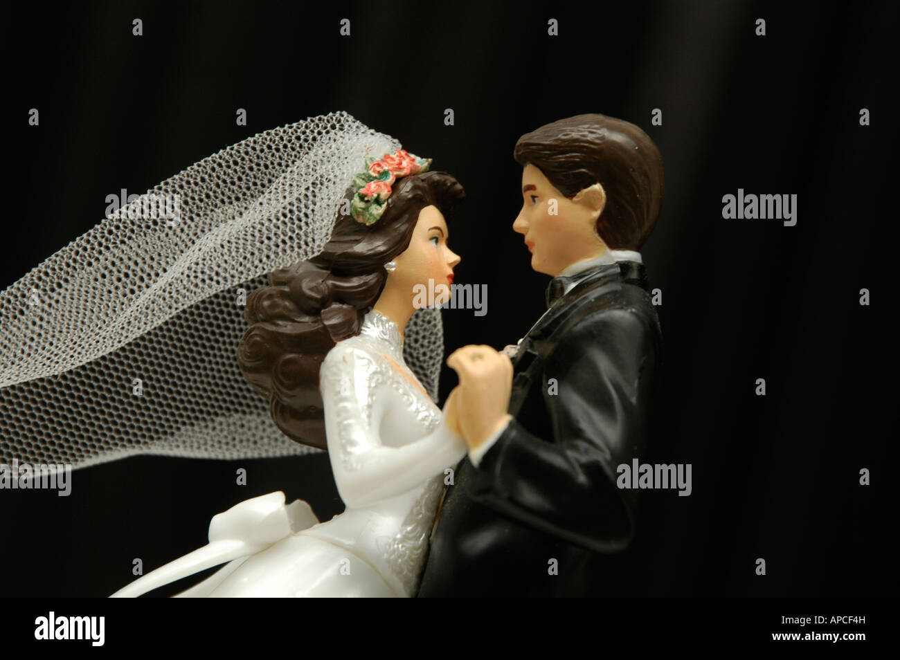 Bride and Groom dancing Stock Photo - Alamy