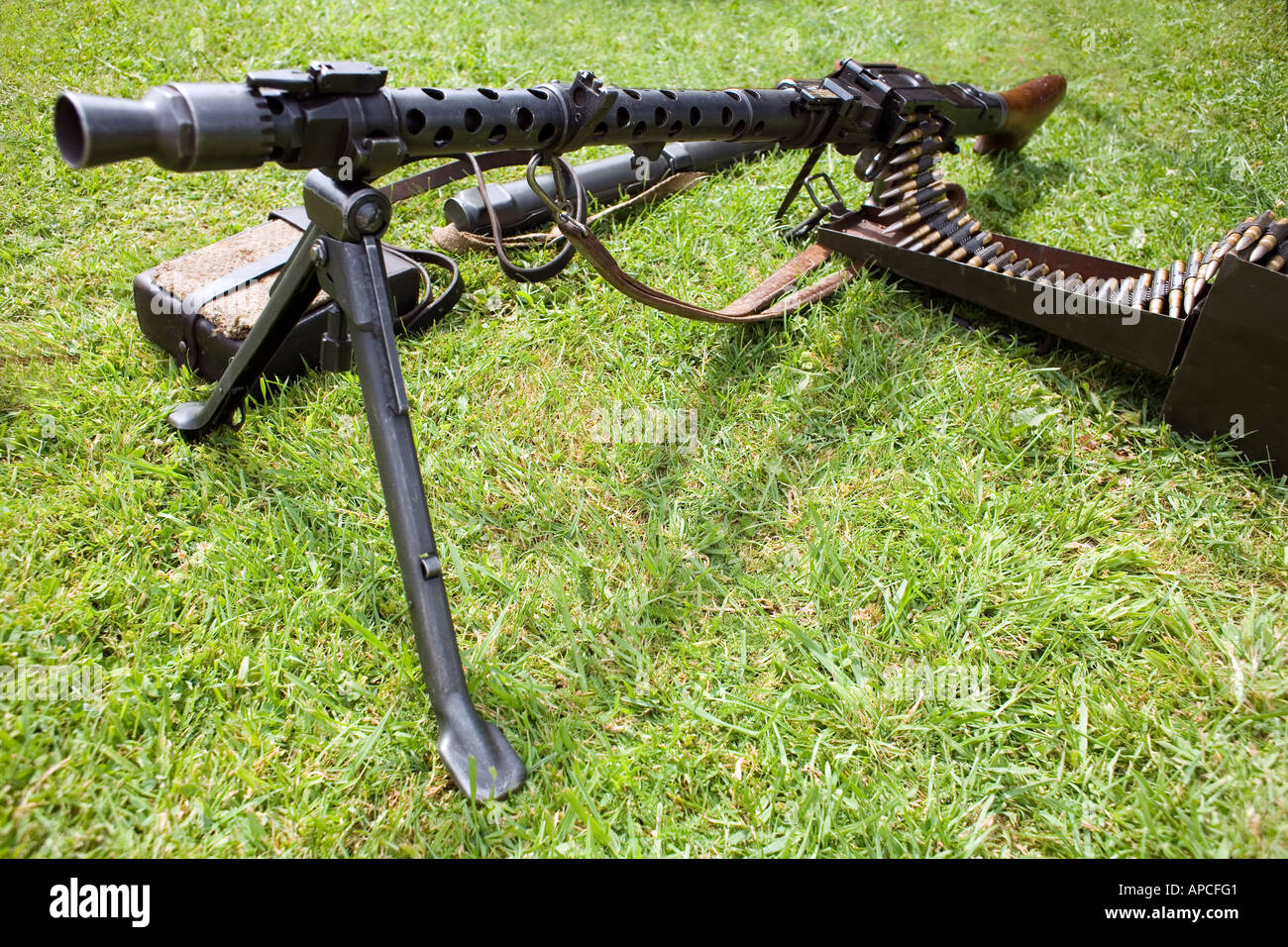 Machine Gun ready for action on battlefield Machine gun lethal ...