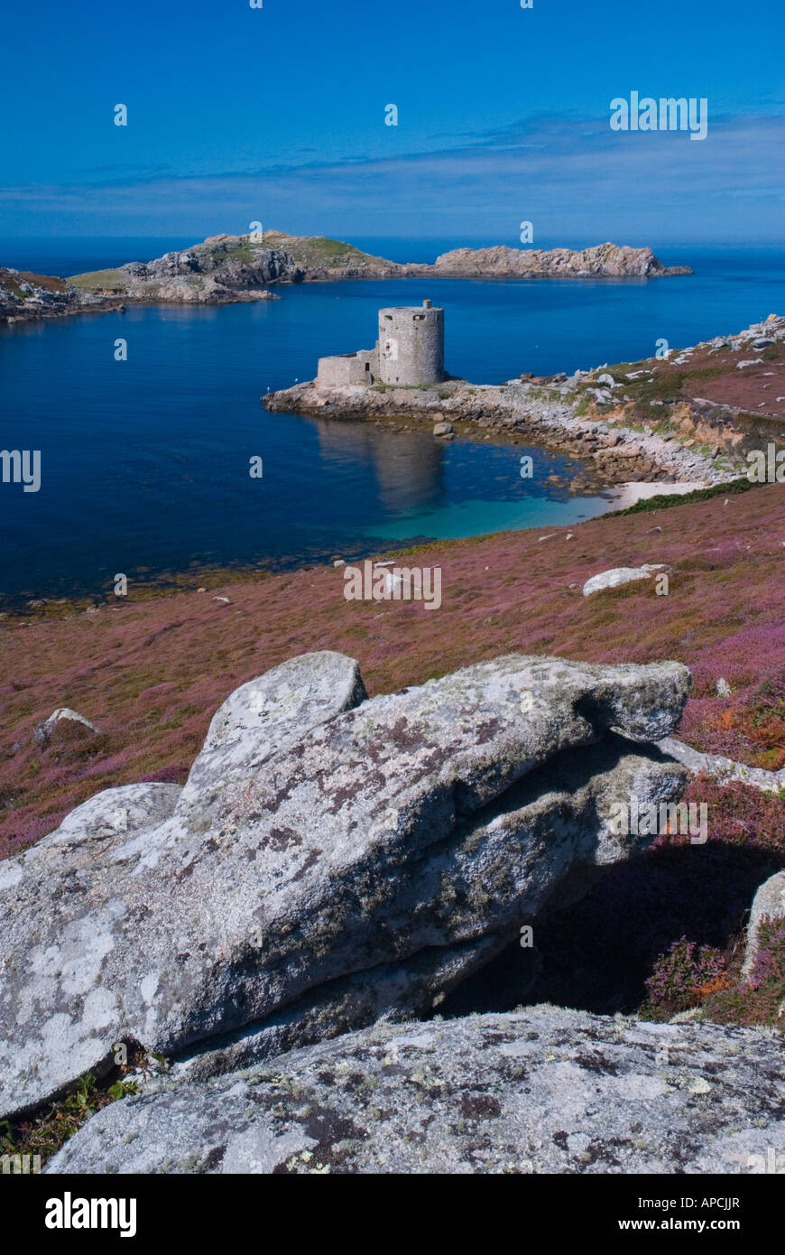 Bryher tresco cromwells castle hi-res stock photography and images - Alamy