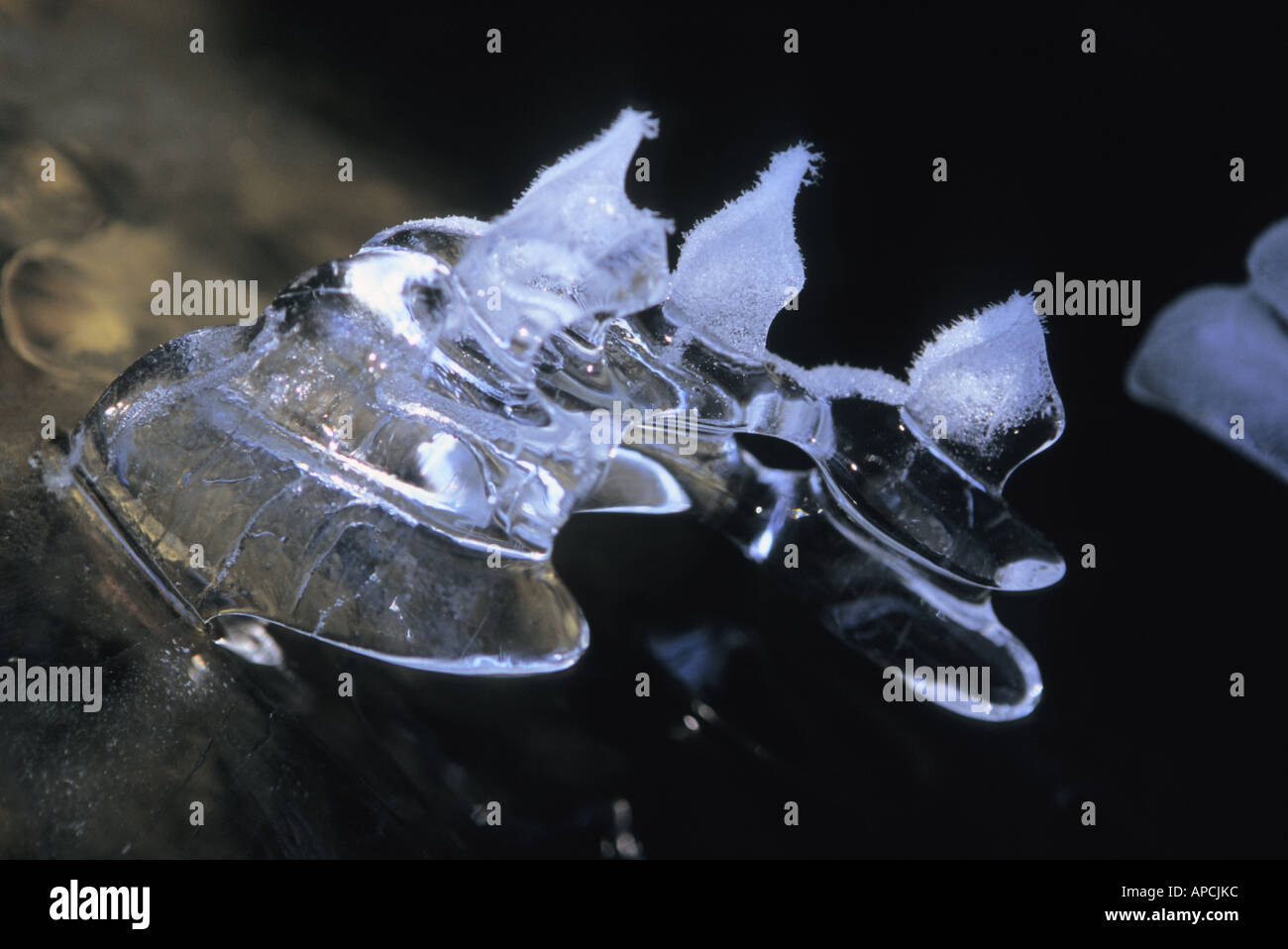 Glistening icicles hi-res stock photography and images - Alamy