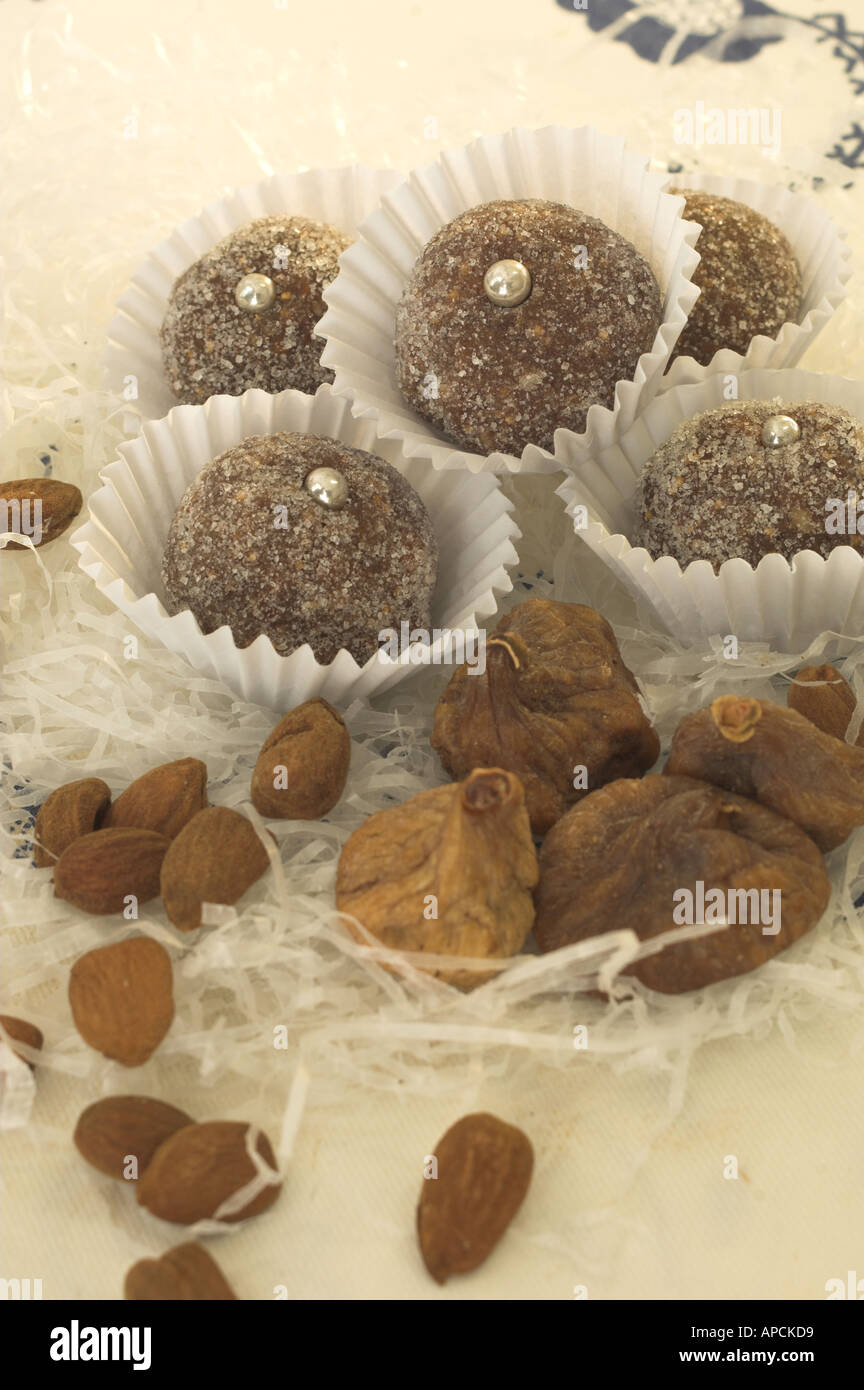 Almond and figs traditional algarve sweets, Portugal Stock Photo - Alamy