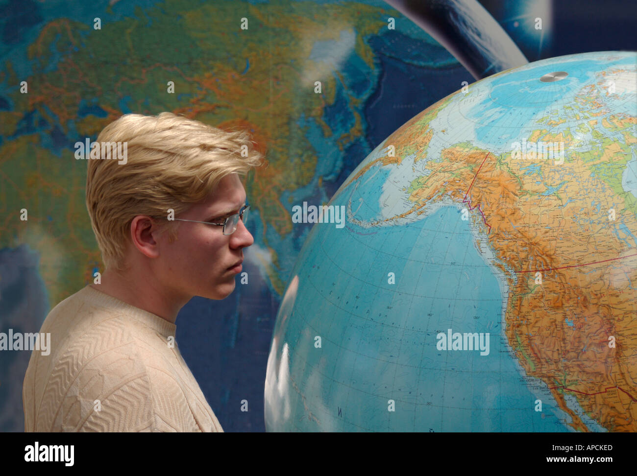 Huge world map hi-res stock photography and images - Alamy