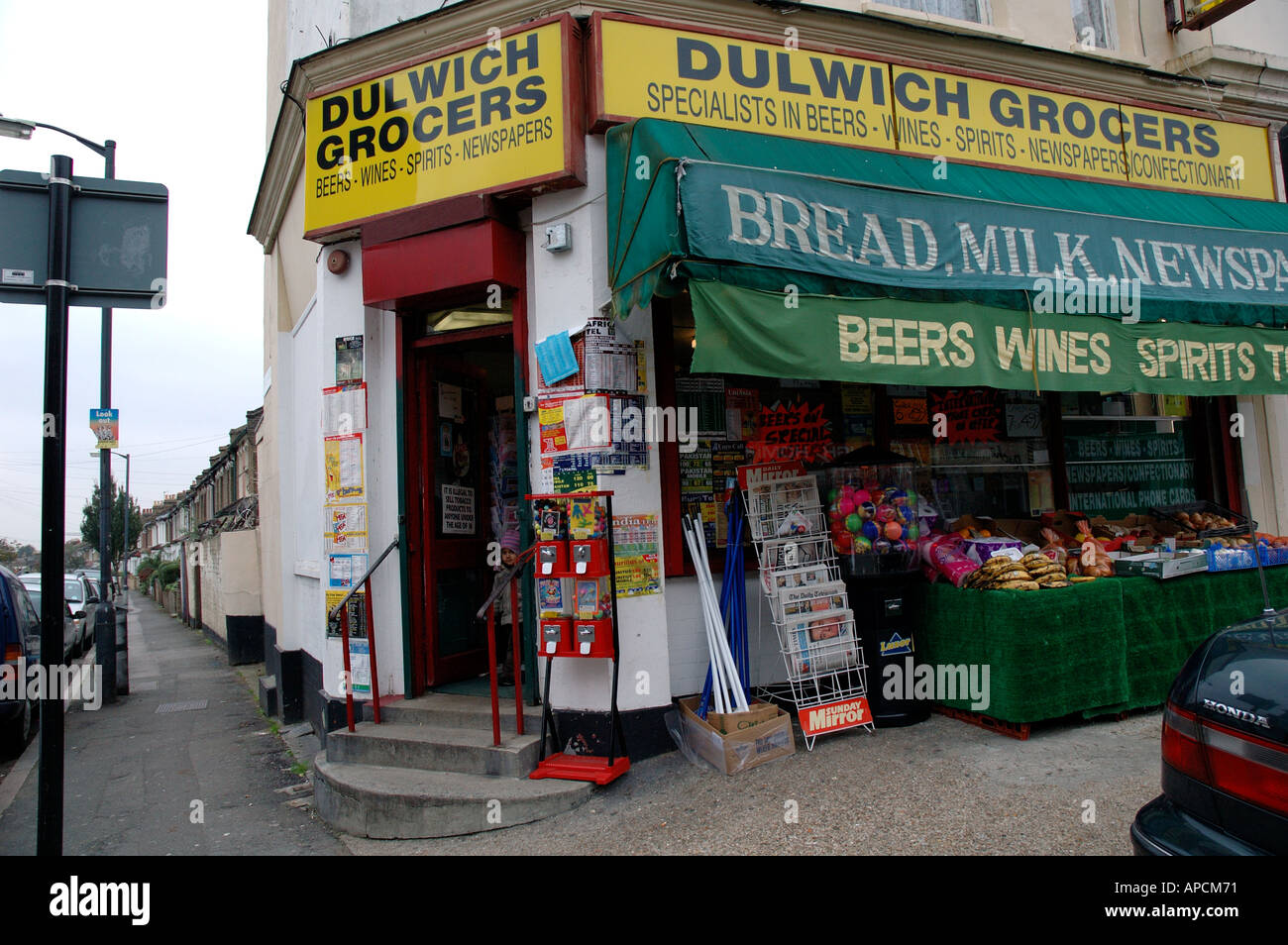 Indian Corner Shop High Resolution Stock Photography and Images - Alamy