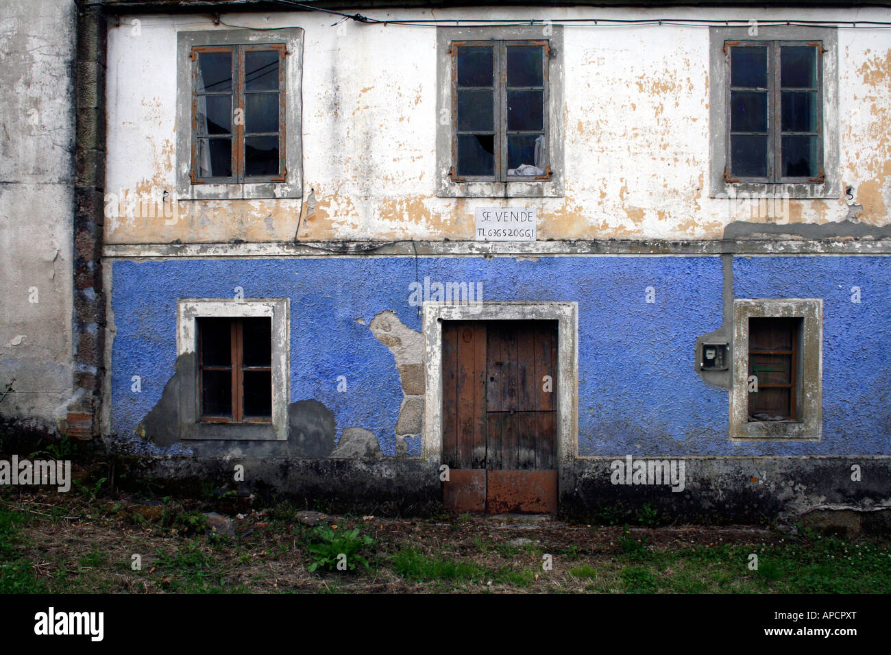 Se vende casa hi-res stock photography and images - Alamy