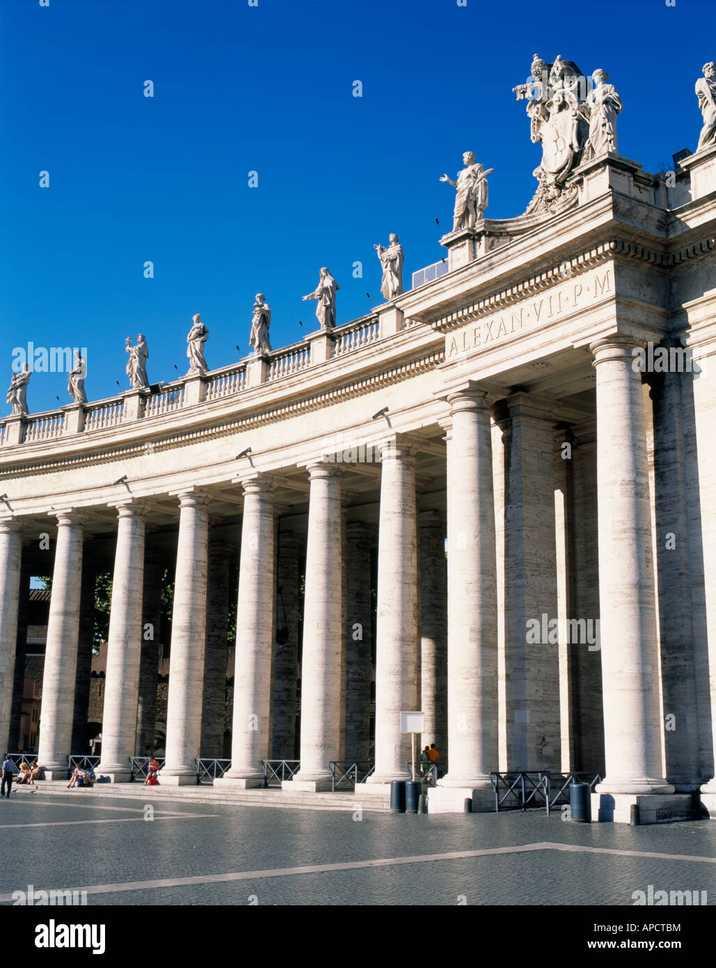 Gian lorenzo berninis colonnade hi-res stock photography and images - Alamy