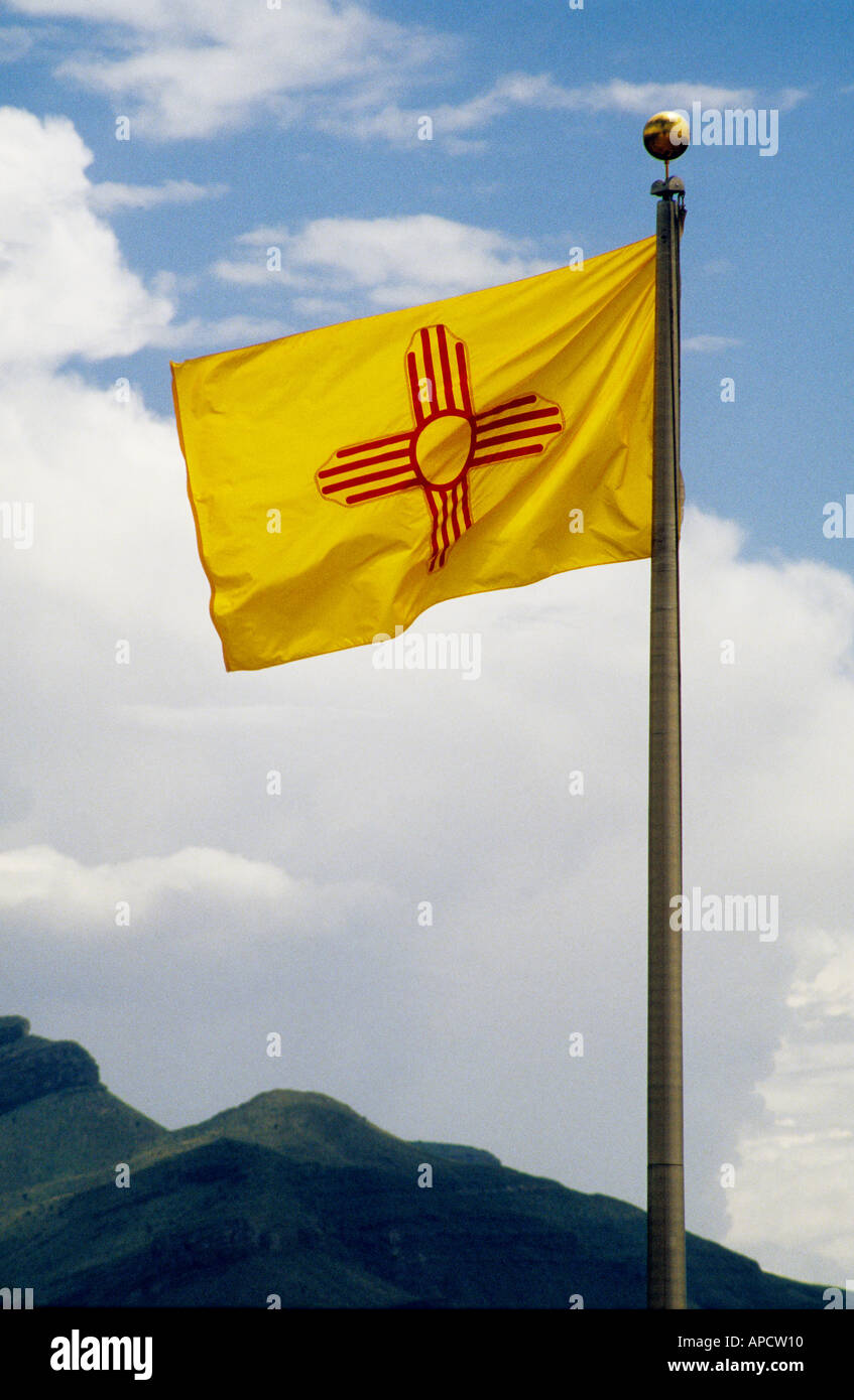 New mexico state flag hi-res stock photography and images - Alamy