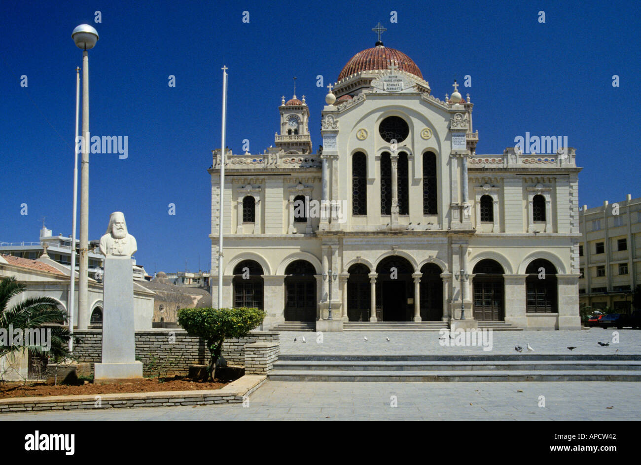 Dome agios minas cathedral heraklion hi-res stock photography and ...