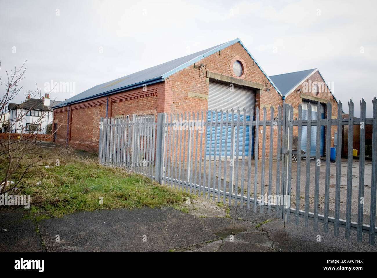 Factory shut down hi-res stock photography and images - Alamy