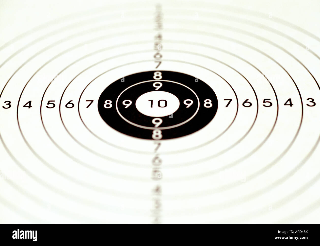 Target shooting targets hi-res stock photography and images - Alamy