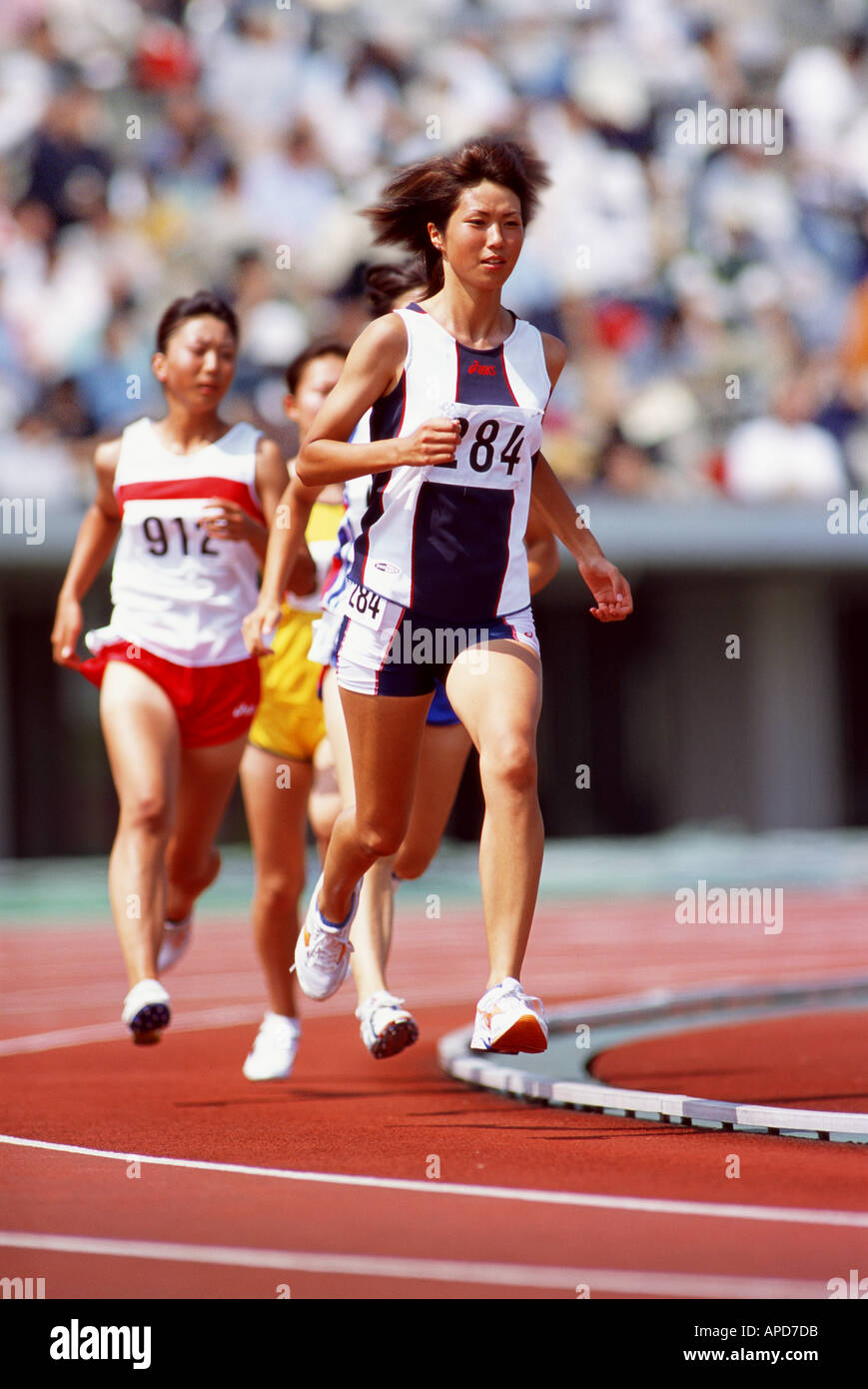 Athletics track crowd hi-res stock photography and images - Alamy