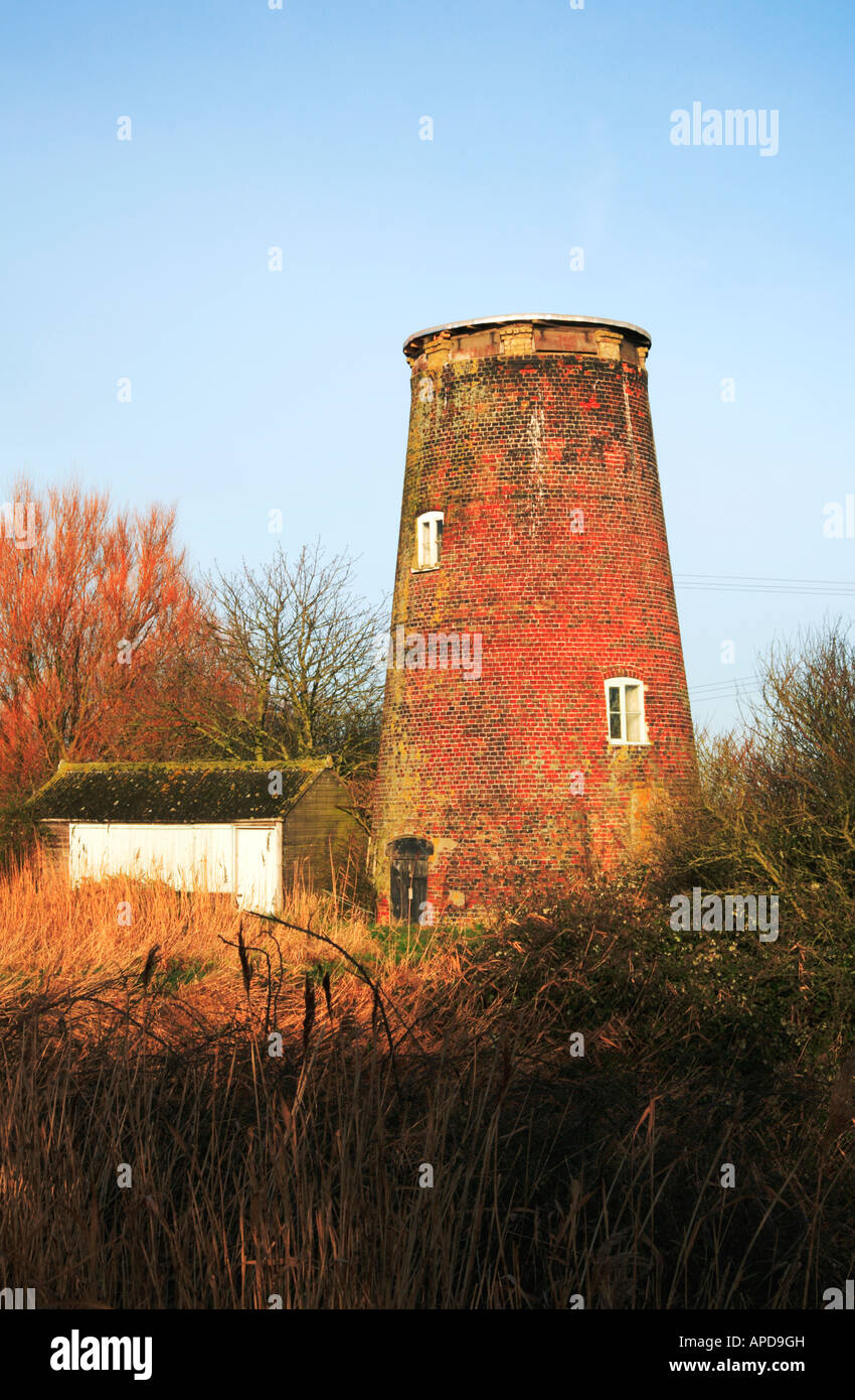 Commission Drainage Mill by the River Bure near Acle, Norfolk, UK Stock ...