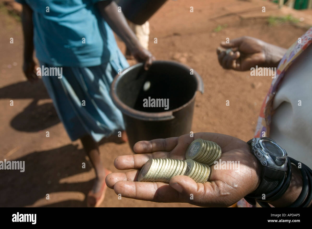 Kenyan coins hi-res stock photography and images - Alamy