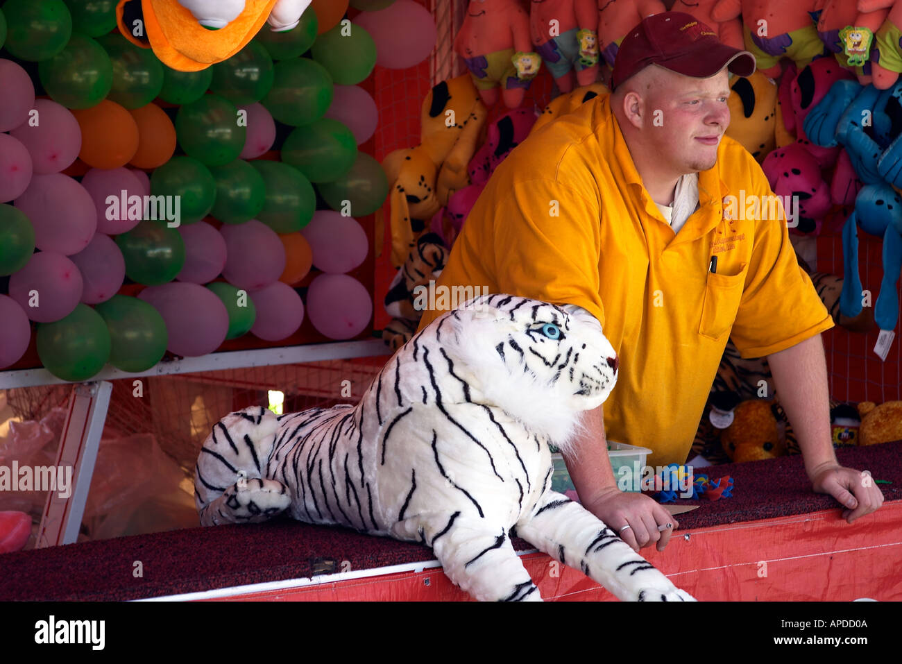 Vender booth hi-res stock photography and images - Alamy