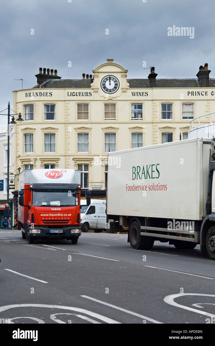 Wimbledon town centre hi-res stock photography and images - Alamy