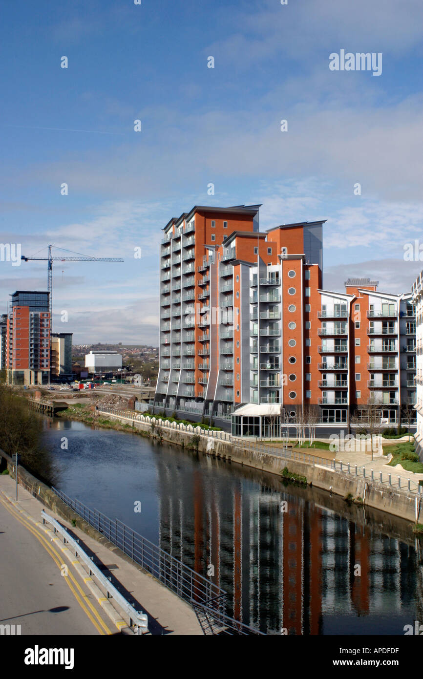 Riverside apartments from City Station Leeds Stock Photo - Alamy