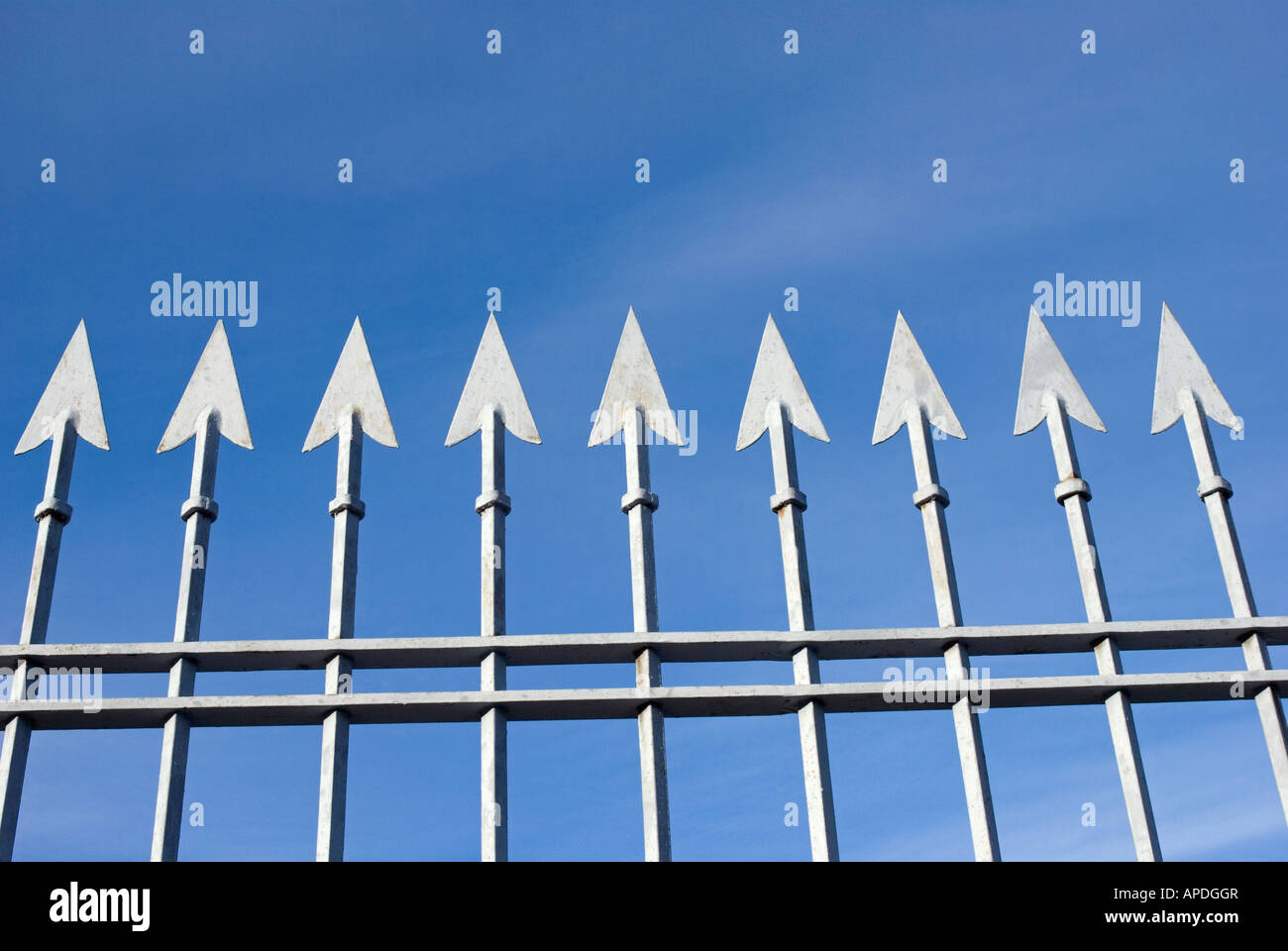 sharp top fencing Stock Photo - Alamy