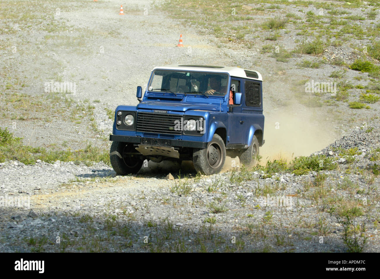Land Rover Defender 90 TD5 Station Wagon blue metallic with white roof ...