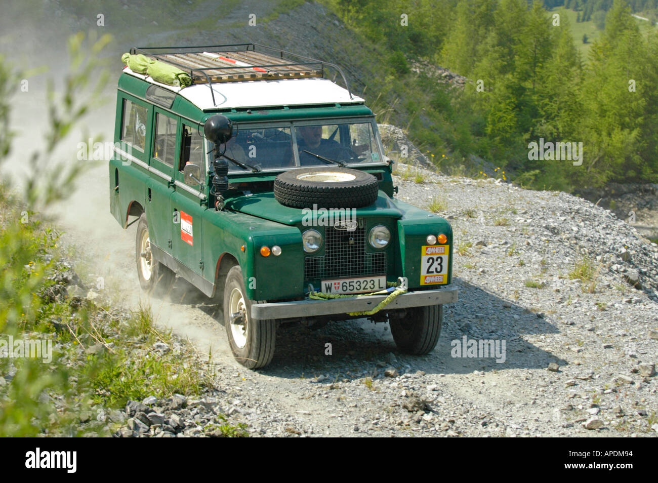 Land rover 109 series hi-res stock photography and images - Alamy