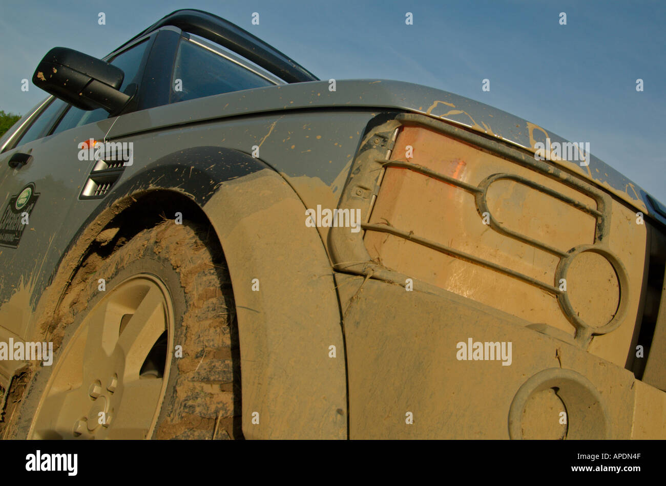 Muddy Land Rover Discovery 3 used by Land Rover Experience Stock Photo ...