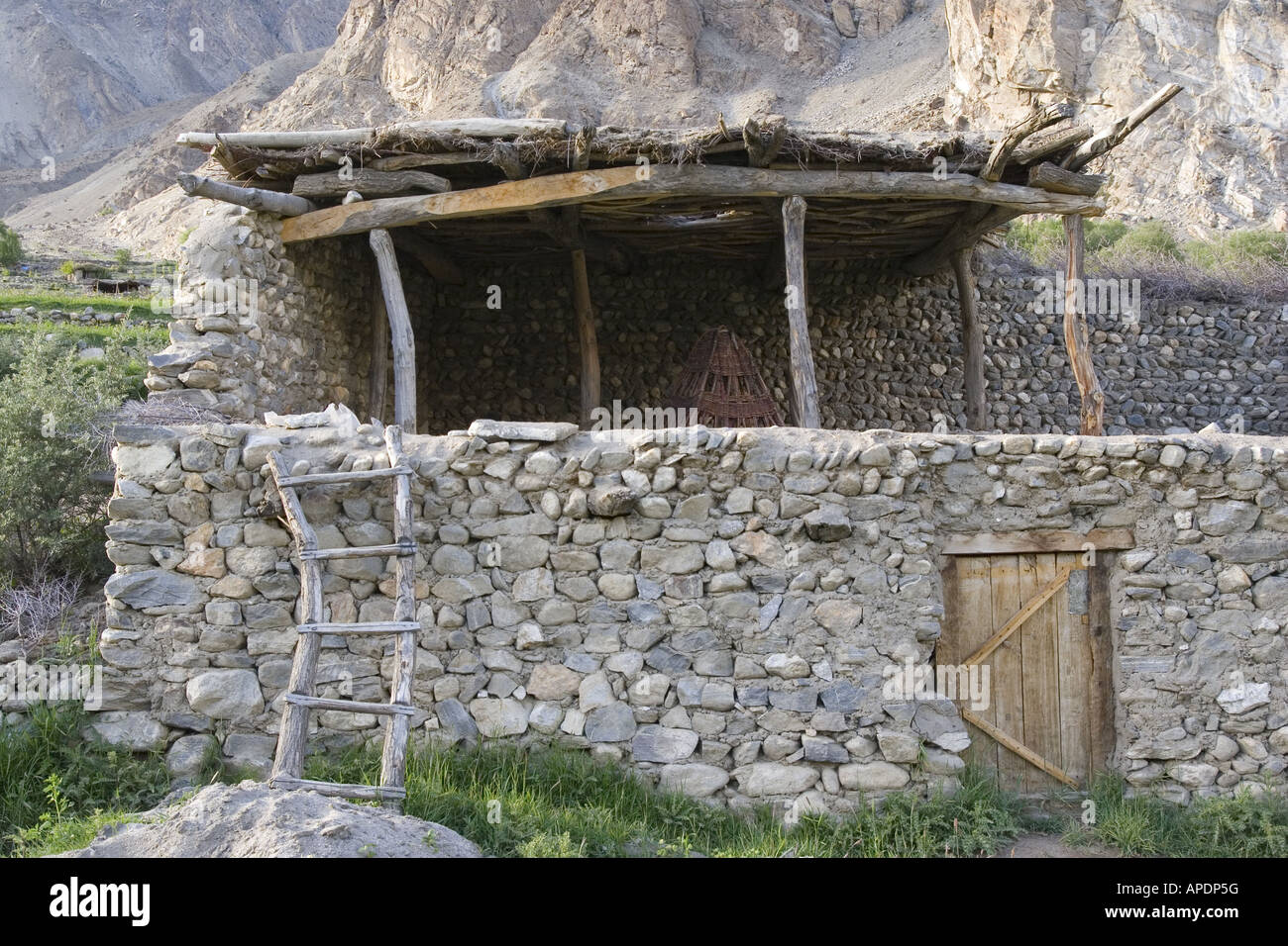 A house in the village of Askole in Baltistan in Pakistan Stock Photo ...