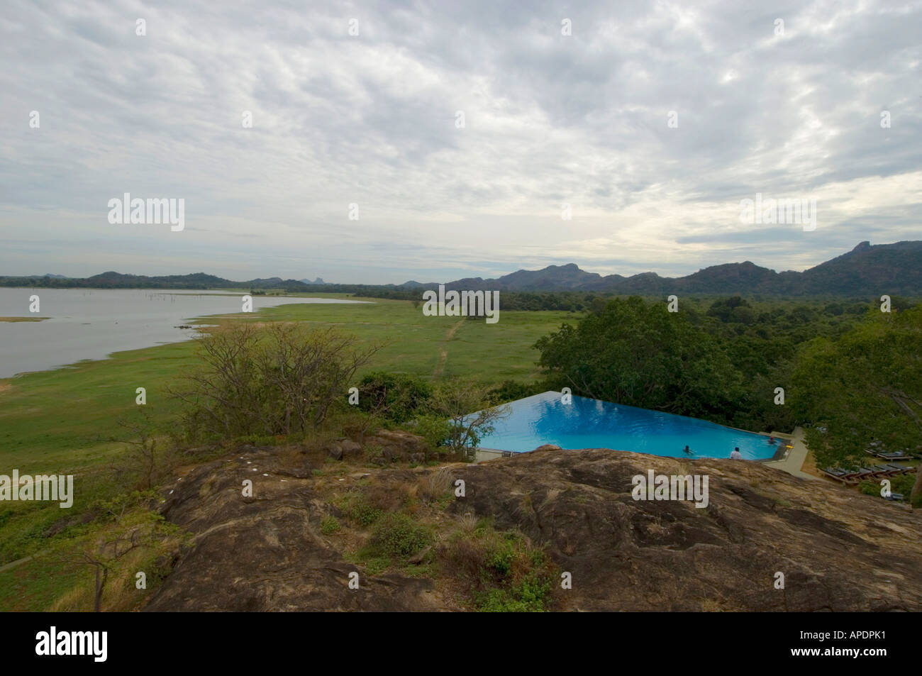 Kandalama tank hi-res stock photography and images - Alamy