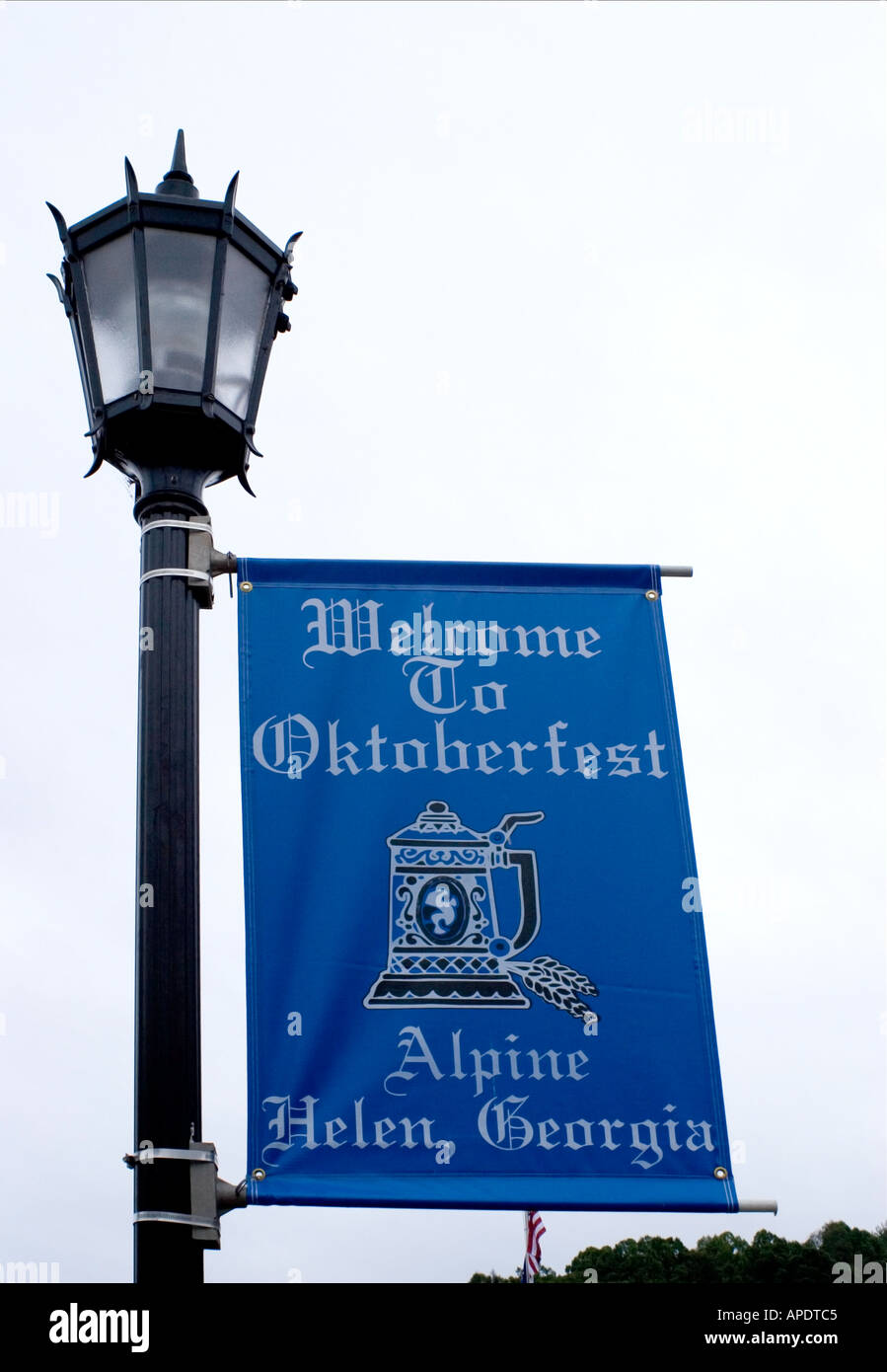 Town sign of helen georgia hi-res stock photography and images - Alamy