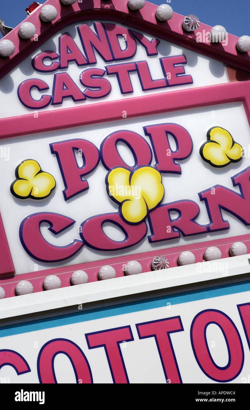 Popcorn cotton candy sign hi-res stock photography and images - Alamy