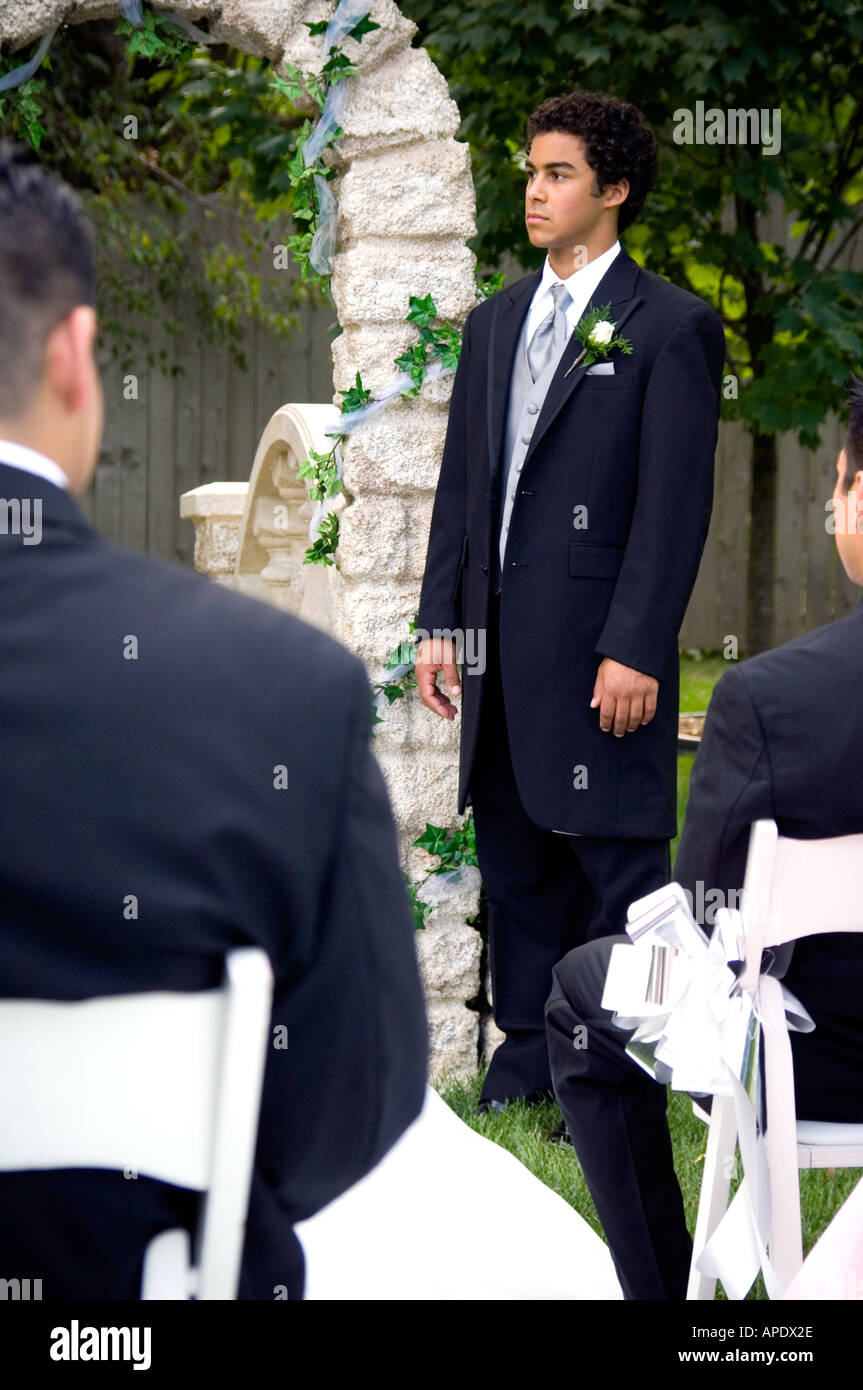 Groom waiting altar hi-res stock photography and images - Alamy