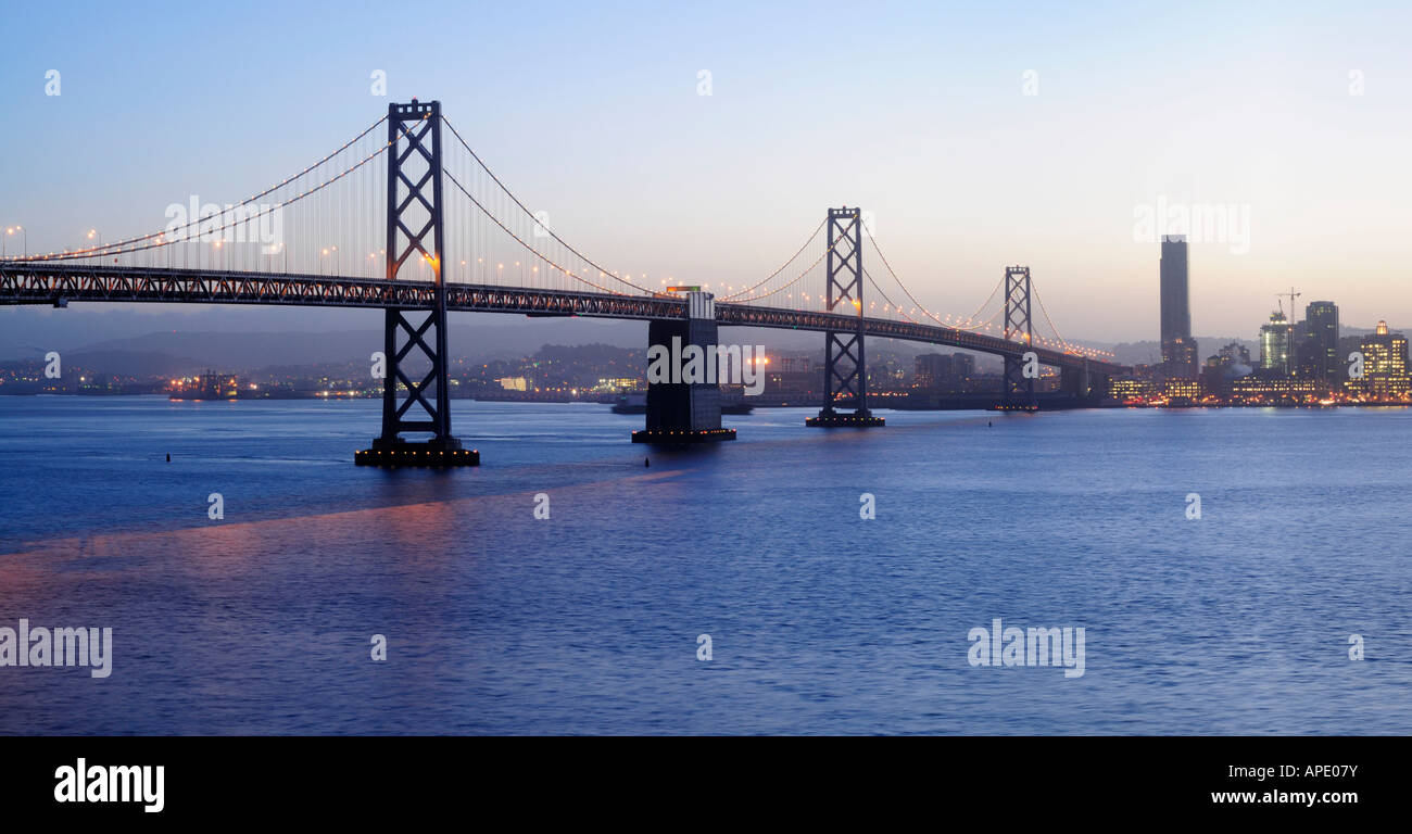 High resolution san francisco skyline hi-res stock photography and ...