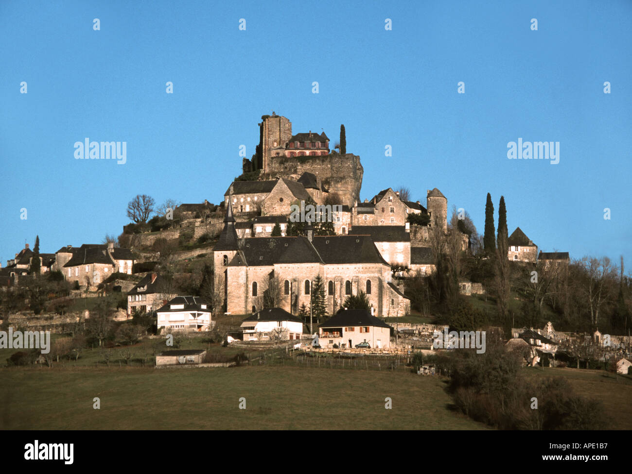 Medieval fiefdom hi-res stock photography and images - Alamy