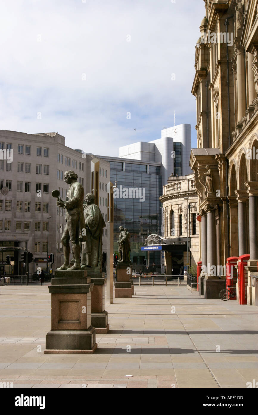 Old leeds station architecture hi-res stock photography and images - Alamy