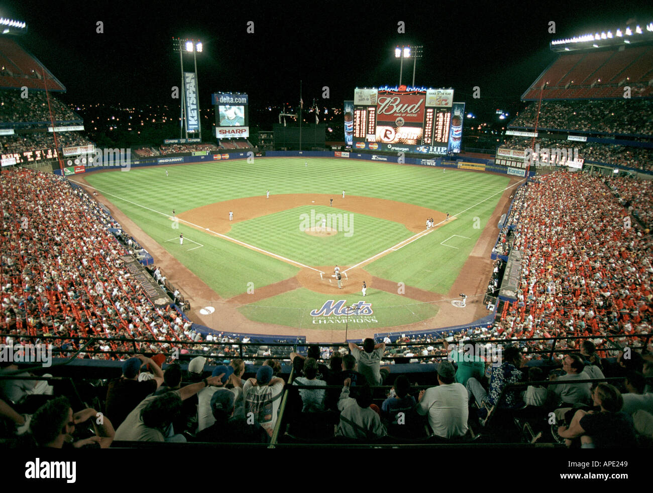 Stadium stands new york mets hi-res stock photography and images - Alamy