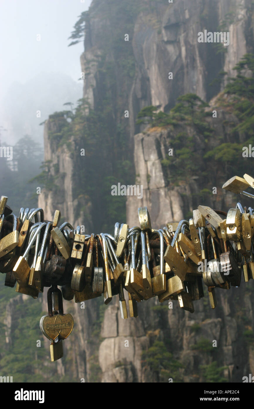 Heart locks and china hi-res stock photography and images - Alamy