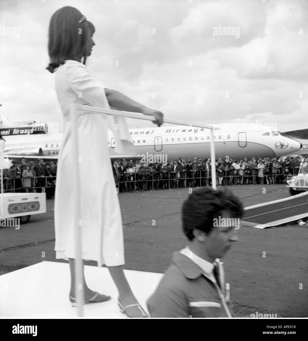 Fashion 1967 hi-res stock photography and images - Alamy