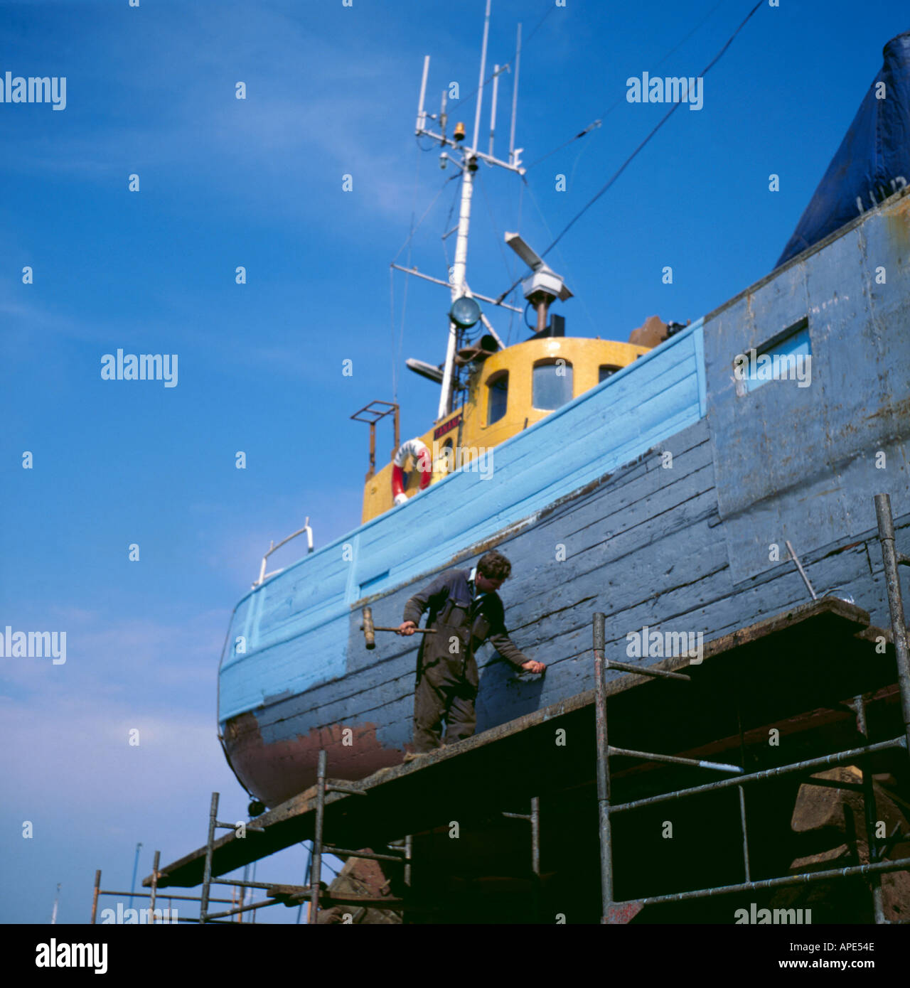 Ship repair hi-res stock photography and images - Alamy