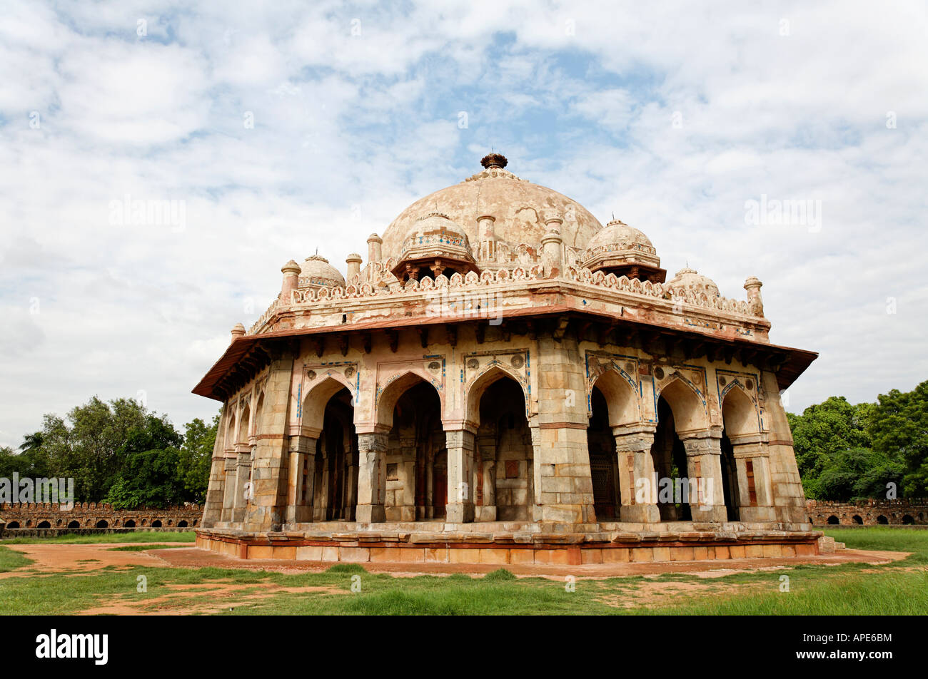The octagonal tomb if Isa Khan Delhi India Stock Photo - Alamy