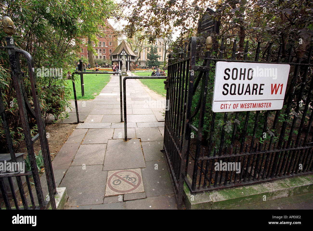 Soho park london hi-res stock photography and images - Alamy
