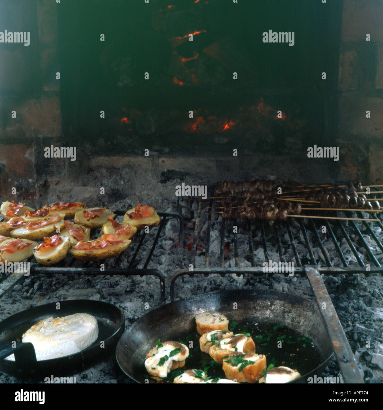 doing barbecue on sunday family lunch lebanon Stock Photo - Alamy