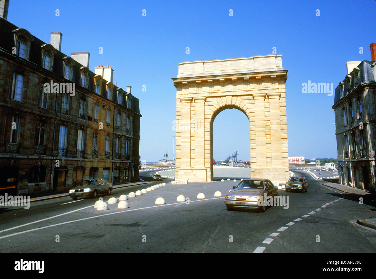 Porte de bourgogne gate hi-res stock photography and images - Alamy