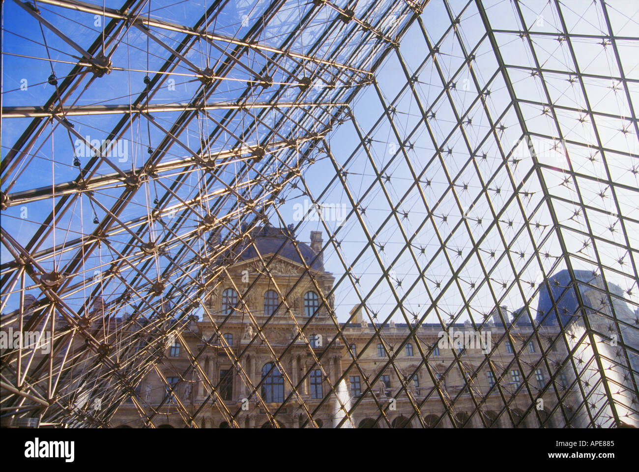 France Paris Le Louvre museum Pyramid entrance Stock Photo - Alamy
