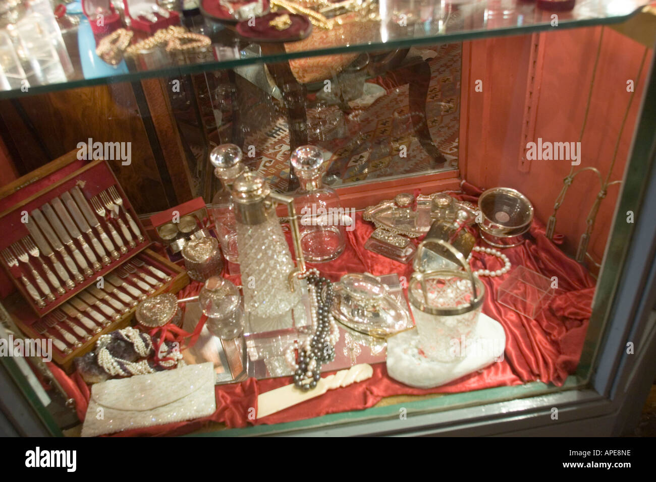 Camden Passage - Antique shops and stalls near the Angel Upper Street ...