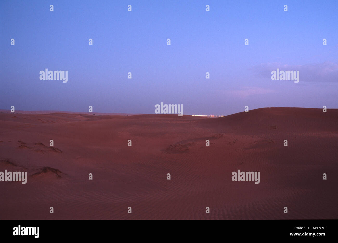 UAE Sand Dunes Stock Photo - Alamy
