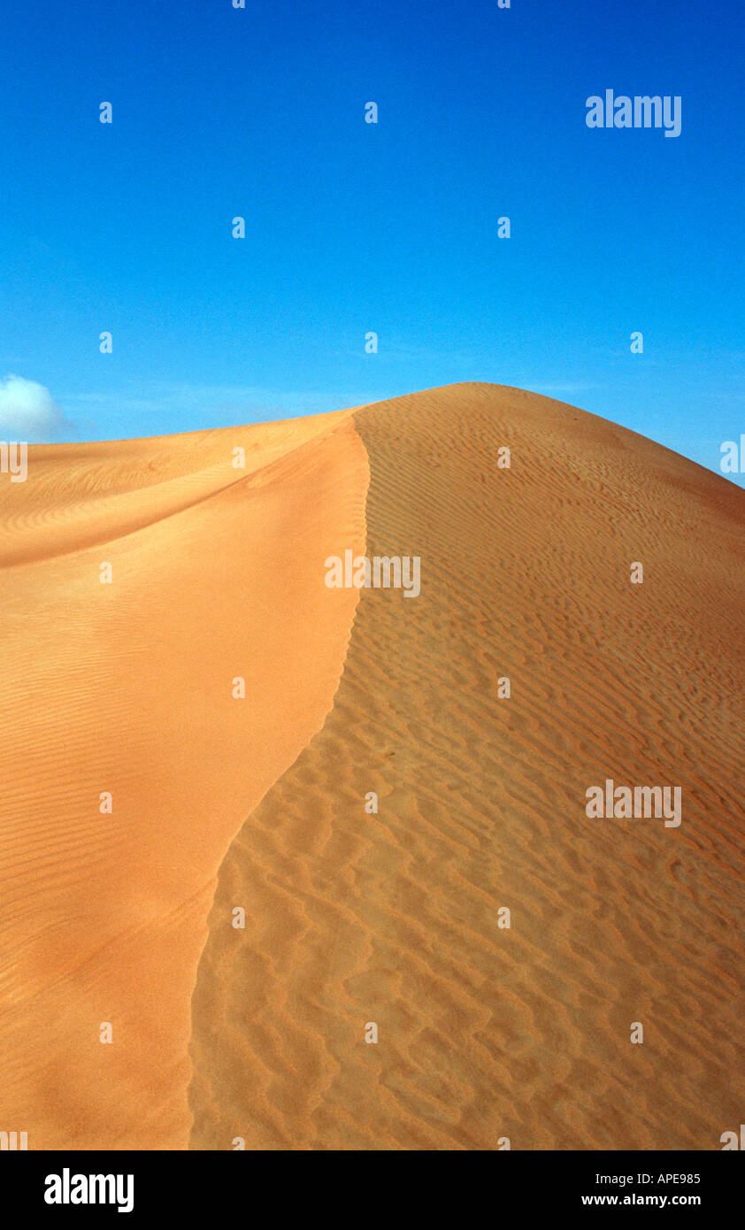 UAE Sand Dunes Stock Photo - Alamy