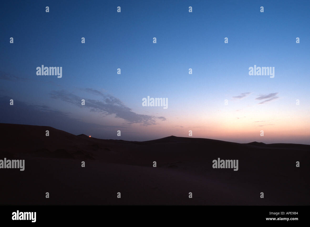 Sunset Hatta Sand Dunes, Dubai, UAE Stock Photo - Alamy