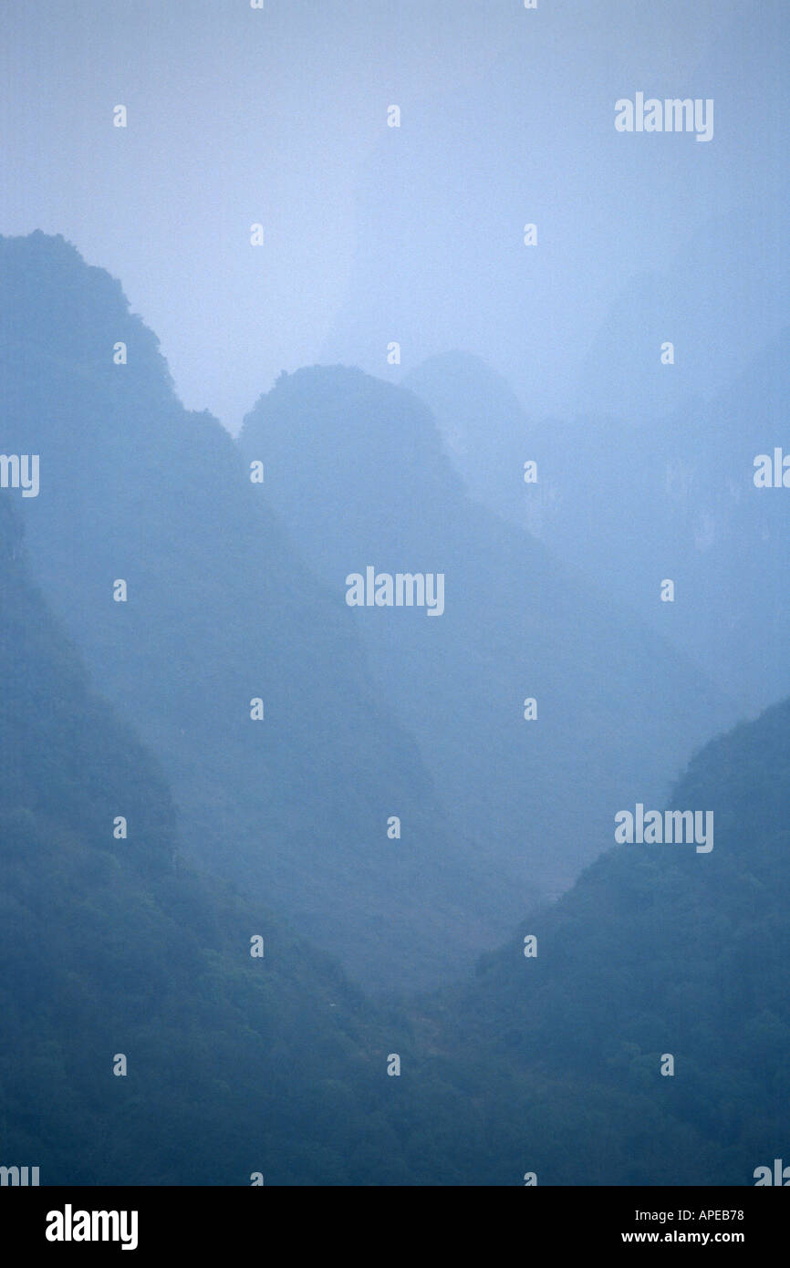 Guiling china hi-res stock photography and images - Alamy