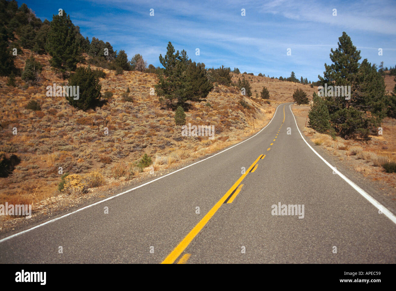 Two laned hi-res stock photography and images - Alamy